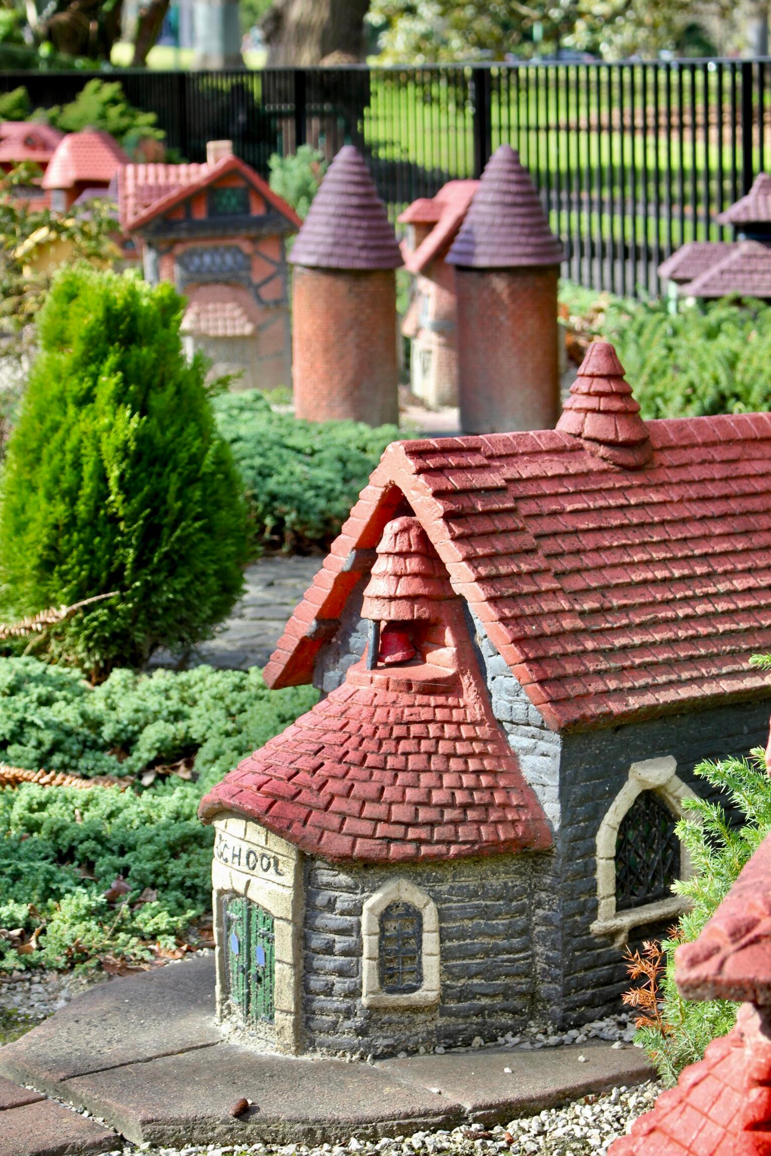 Tudor Village in Fitzroy Gardens – Wandering Teresa