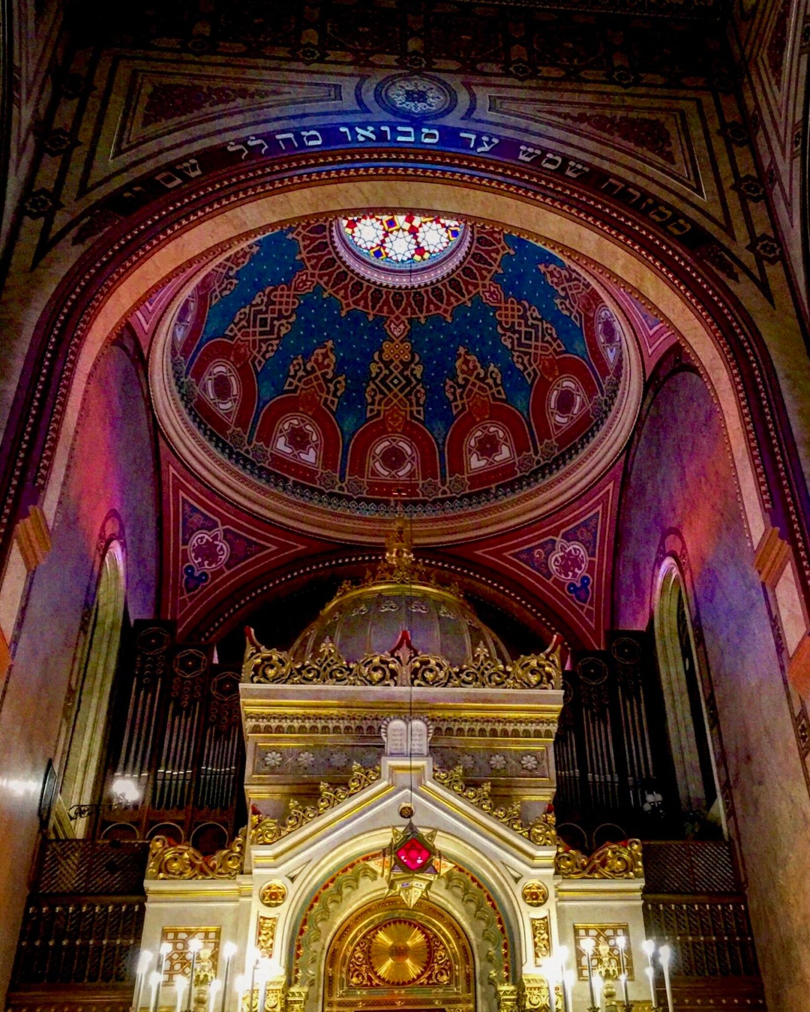 Leading Lines & Churches – Wandering Teresa
