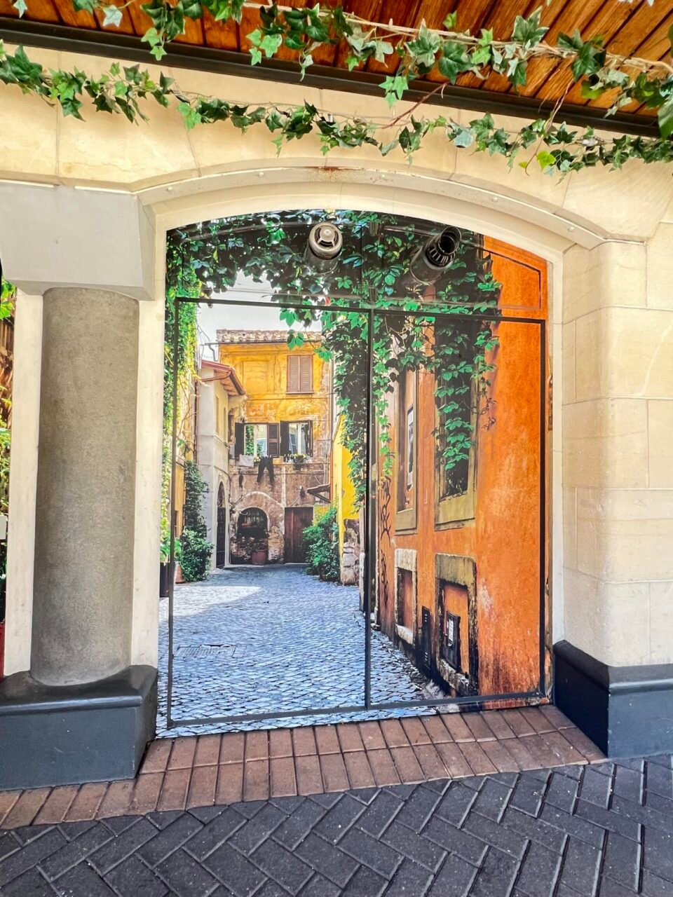 Pizzeria Doors – Wandering Teresa